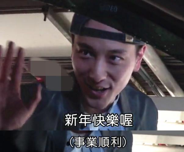 被狗仔偷拍只有躲避？台湾第一帅王阳明主动问好配合拍照 360娱乐，你开心就好