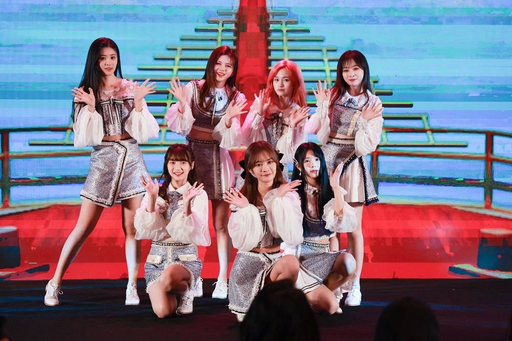 丝芭传媒发布电商偶像女团 “浪彩少女AW9”正式成团 - 360娱乐，你开心就好