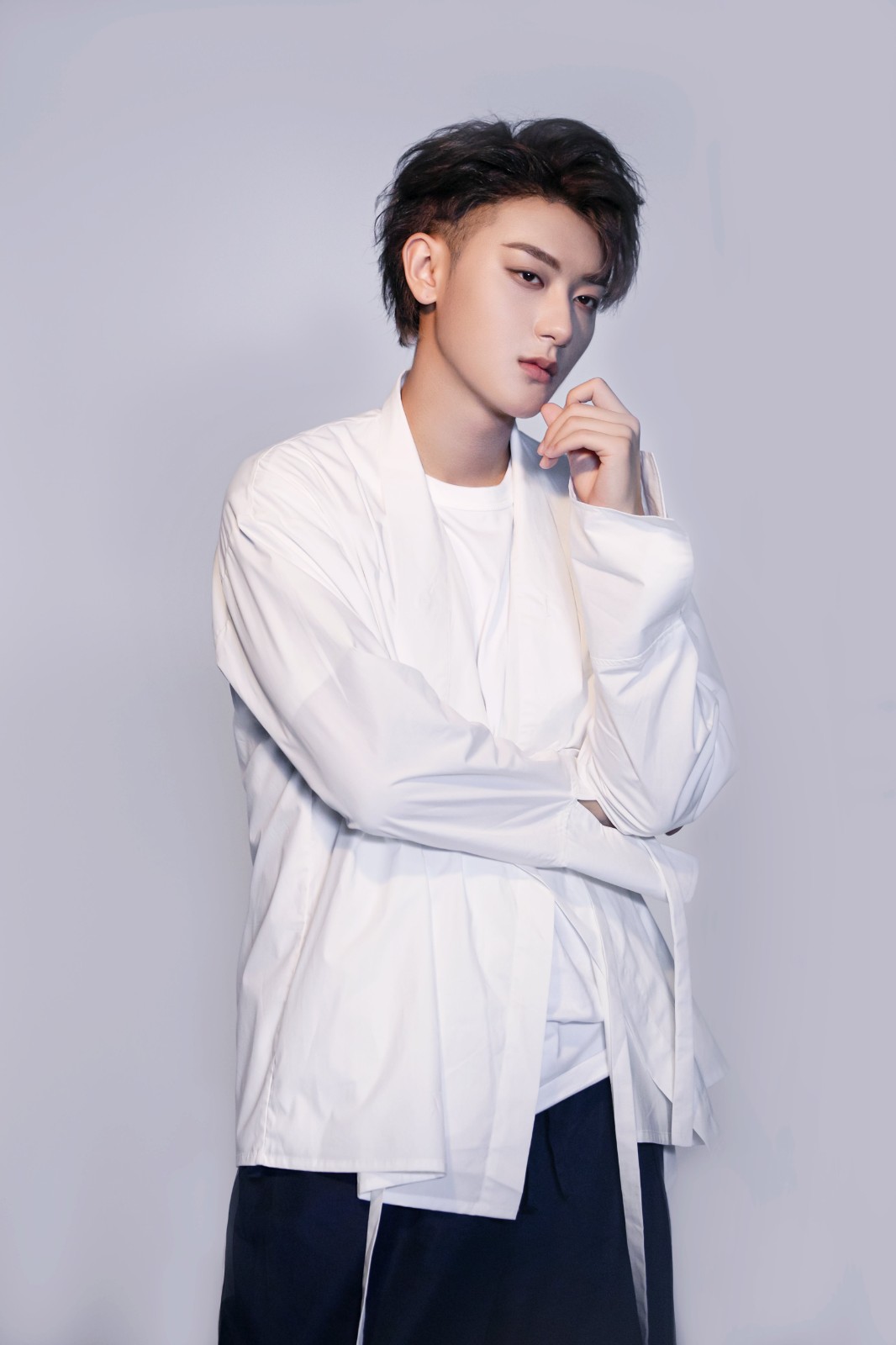 黄子韬新歌《你》唱给爸爸 剧情mv忆角色悲情人生 360娱乐,你开心就好