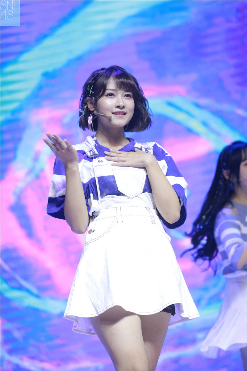 SNH48小组合HO2 、BLUEV出道首秀 全新组合闪耀来袭 - 360娱乐，你开心就好